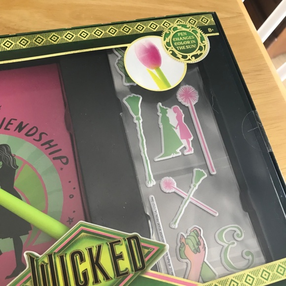 Target | Office | Target Wicked Stationary Set Glinda And Elphaba ...